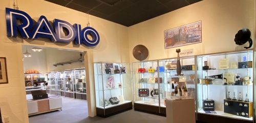 Exhibits | National VOA Museum of Broadcasting